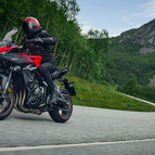 Honda CB1000GT | Touring | Kracht, behendigheid en spanning | Overzicht
